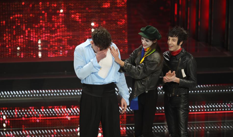 preberi.si - VIDEO: To je zmagovalna pesem festivala italijanske popevke v Sanremu