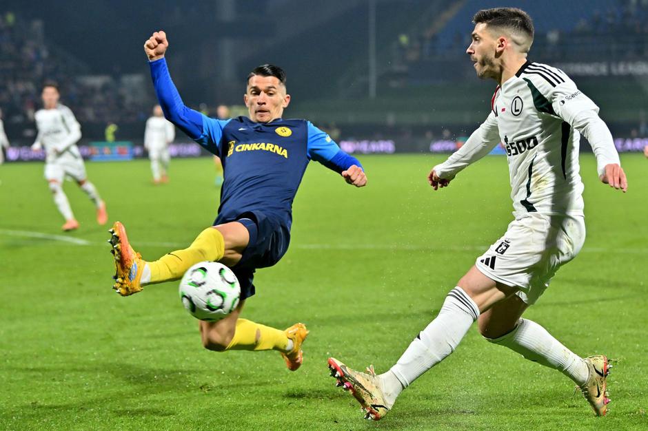 Utihnili v petih minutah: Celje s Karničnikovo bombo ustavilo Legio! - Žurnal24