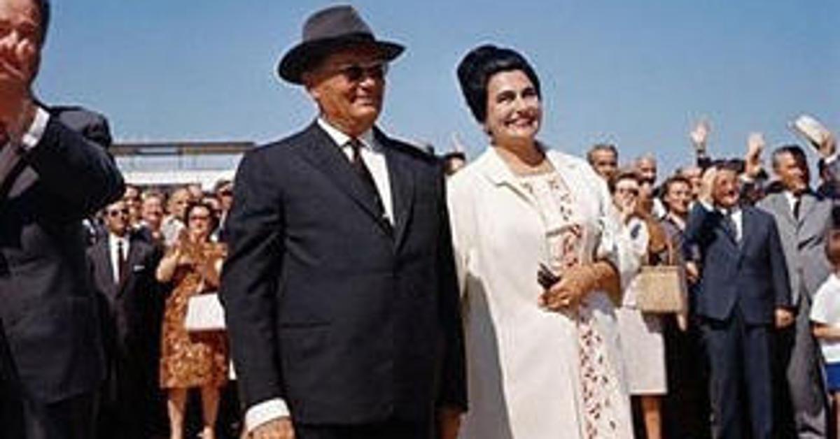 Stane Dolanc Titu prislonil pištolo na vrat - Žurnal24