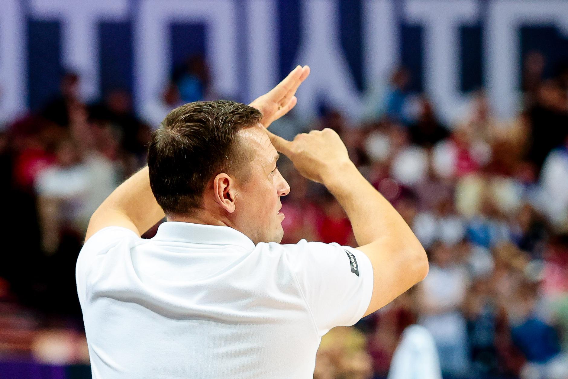Poškodba v slovenskem taboru, Sekulić jih bo imel le 11 - Žurnal24