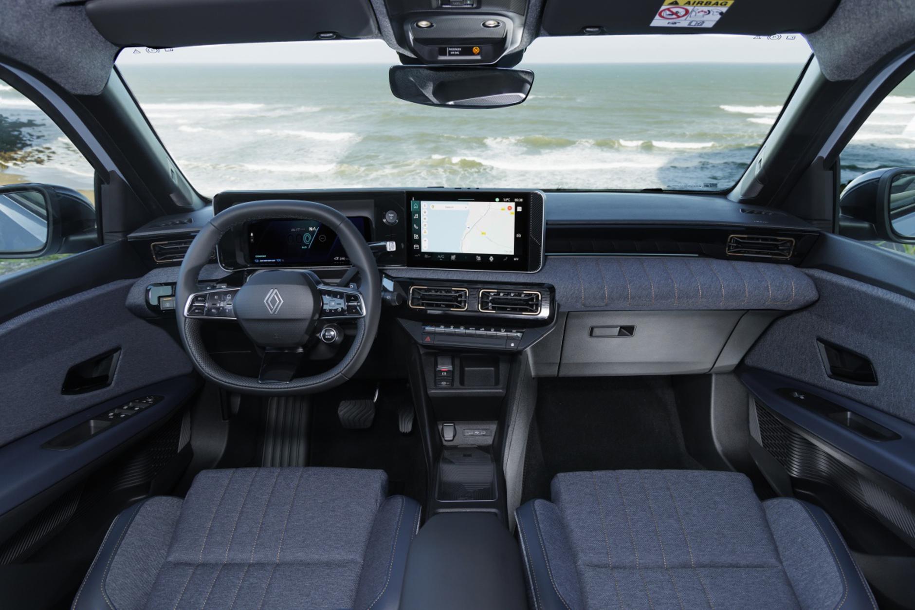 Prva vožnja z novim renault 4, znana je okvirna cena v Sloveniji - Žurnal24