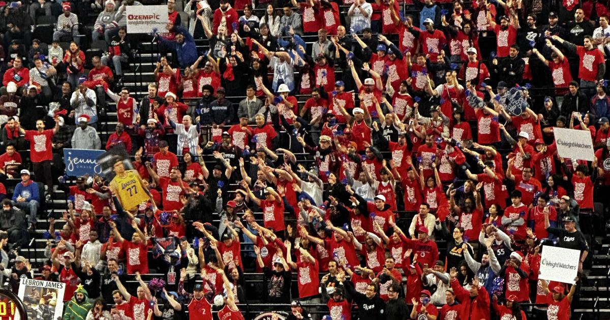 Grdi prizori iz LA-ja, navijači takole zaničevali Dončića - Žurnal24