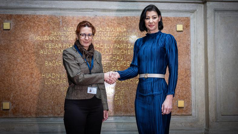 Katič prevzela posle na ministrstvu za pravosodje - Žurnal24