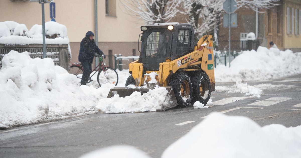 Po vsej državi kaos zaradi snega, ponekod ga je zapadlo več deset centimetrov - Žurnal24