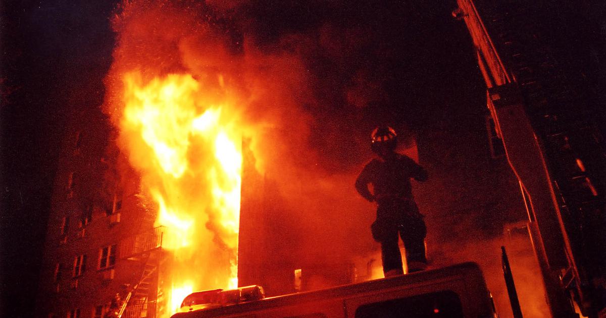 Požar v stanovanjskem bloku v Velenju: ena oseba umrla - Žurnal24