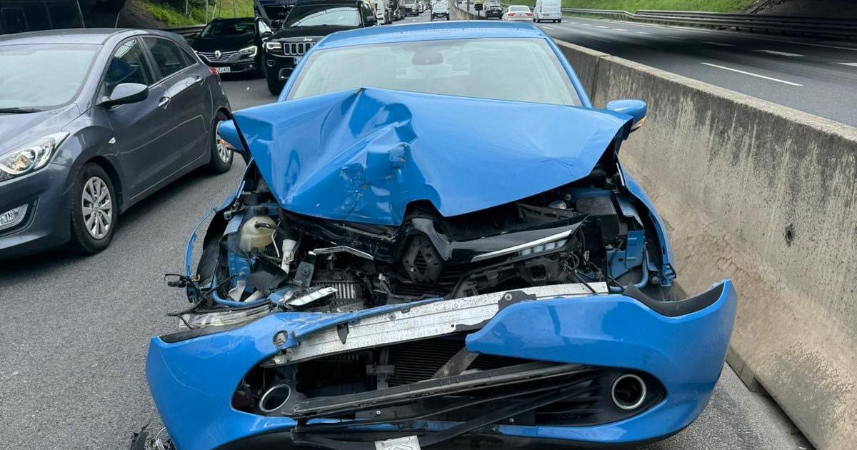 Zvezda Radia 1 imela hudo prometno nesrečo - Žurnal24