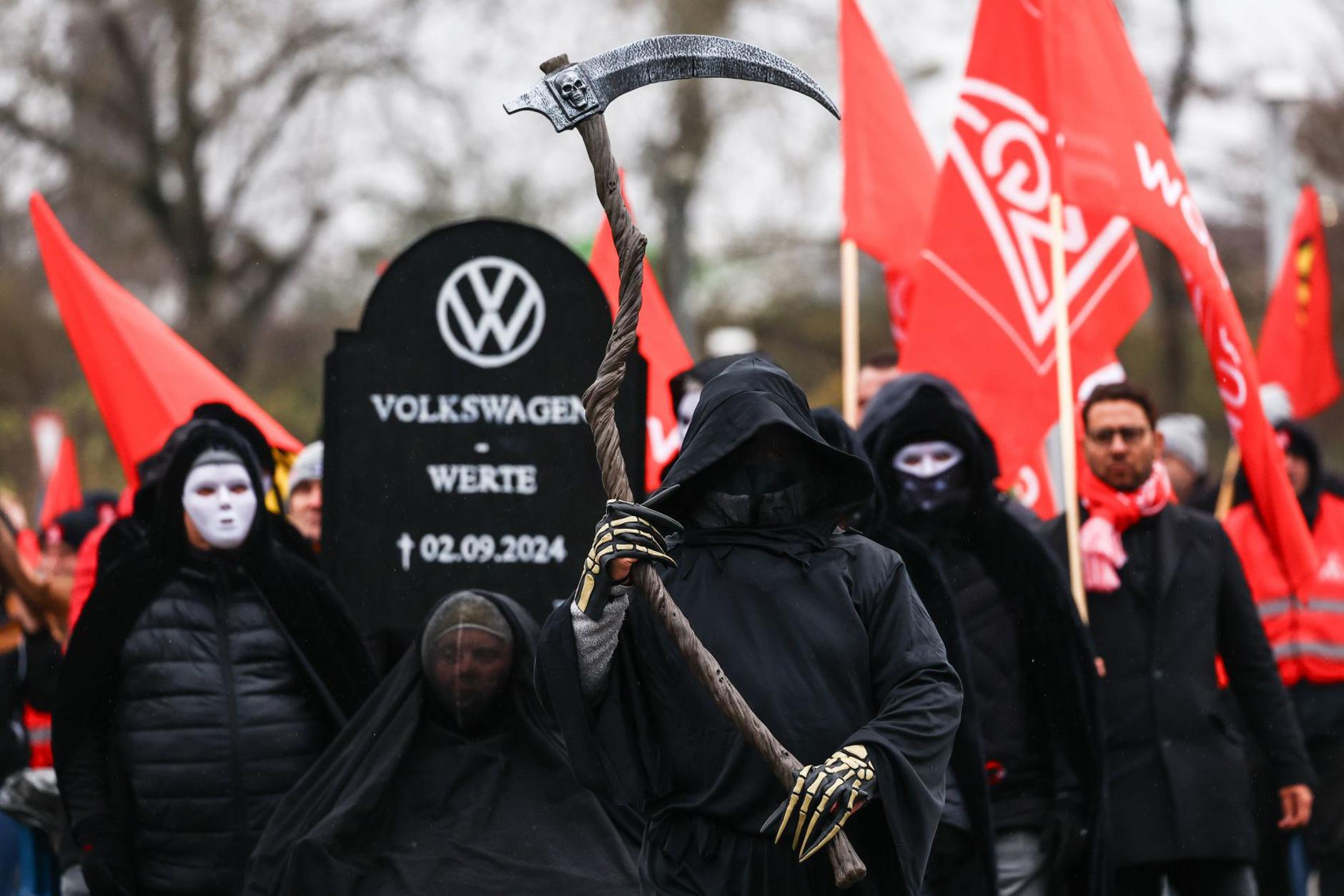 Volkswagen do leta 2030 zmanjšuje število zaposlenih za 35.000 ...