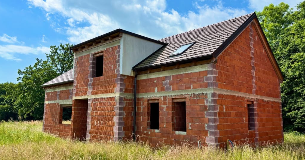 Znana Slovenka pokazala, kako so videti darila, če zidaš hišo - Žurnal24