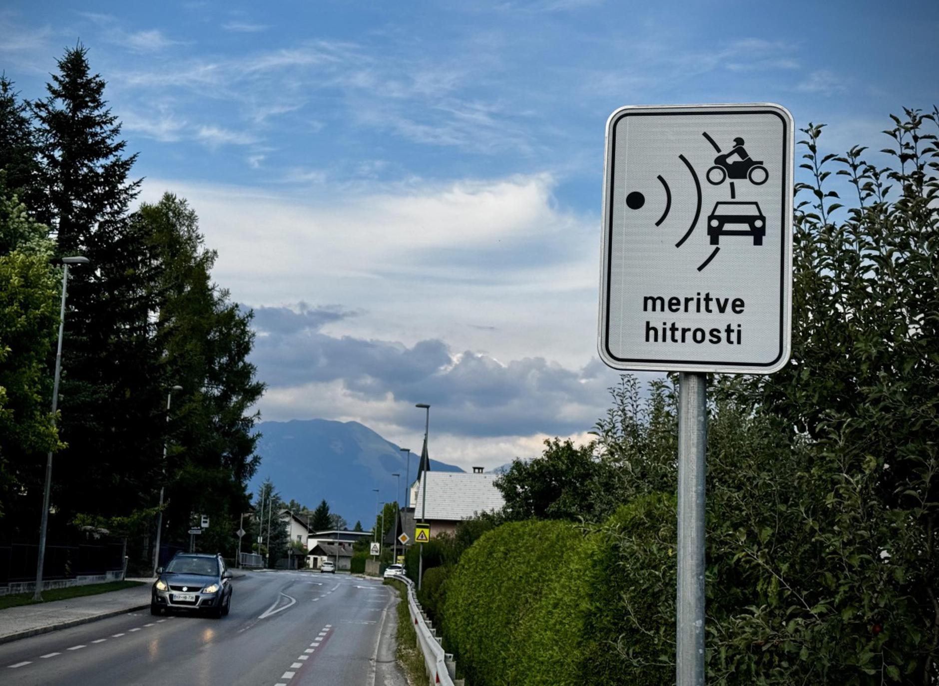 Na slovenskih cestah letos umrlo 93 ljudi, cilj Vizije nič presežen ...