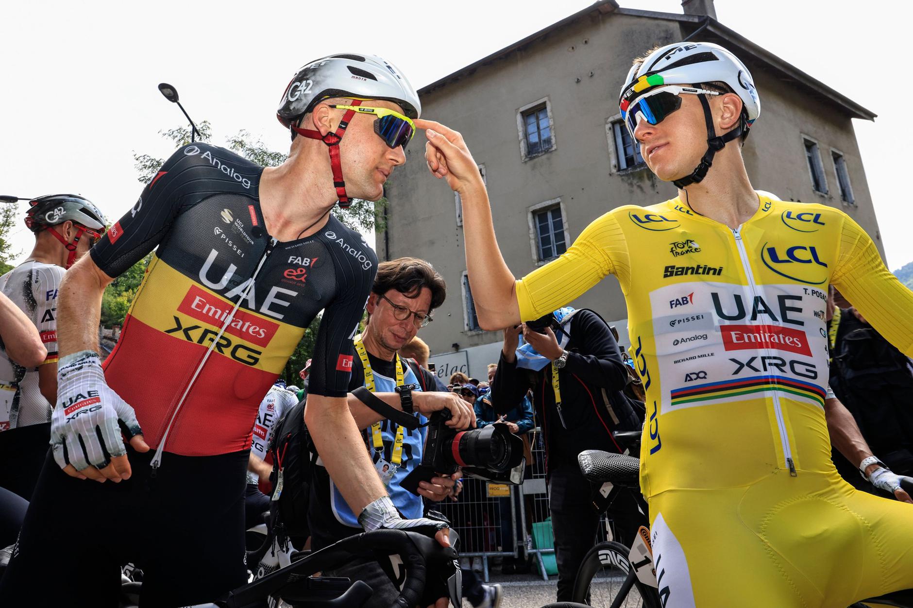 Kolesarju UEA-ja prekipelo: "Očitno Pogačar težko naredi karkoli prav" - Žurnal24