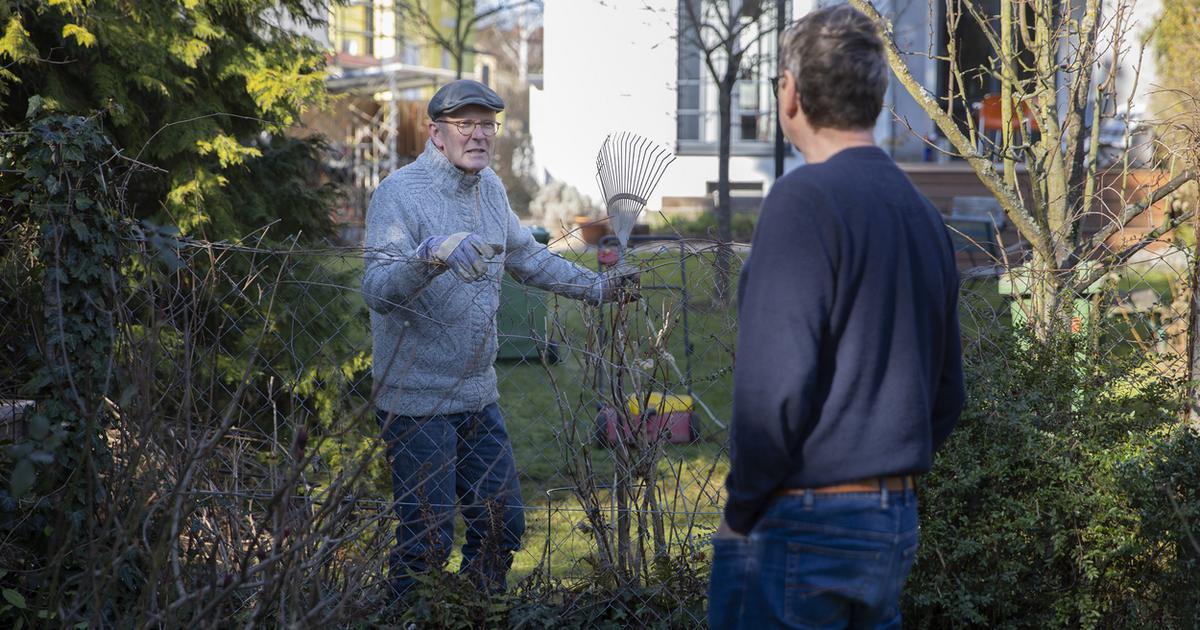 "Sosed bi vozil kar čez mojo parcelo. Lahko rečem ne?" - Žurnal24