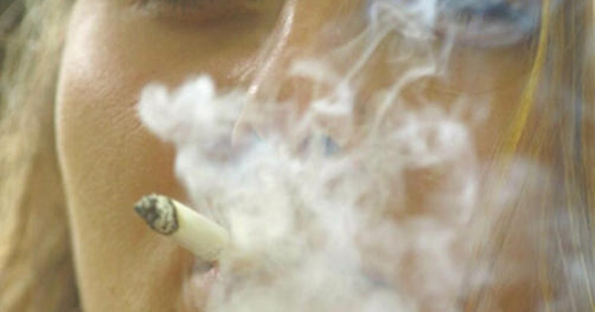S cigareto tudi na Hrvaškem pred vrata - Žurnal24
