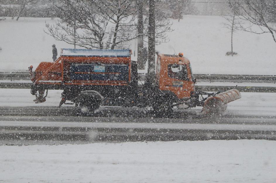 Galerija: Po vsej državi kaos zaradi snega, ponekod ga je zapadlo več deset centimetrov - Žurnal24