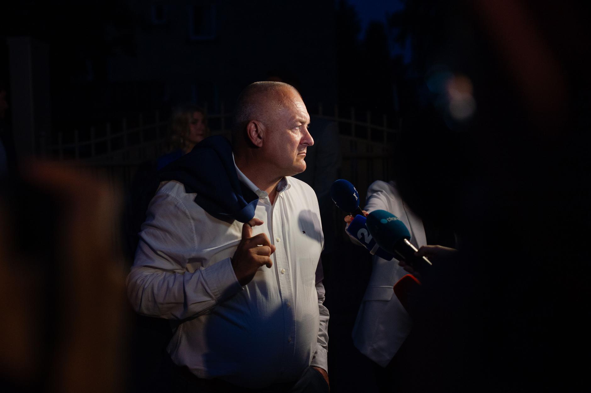 Ugibanja pred prvo sejo vlade: Mahnič na vrh Sove, Kangler k Matozu ...