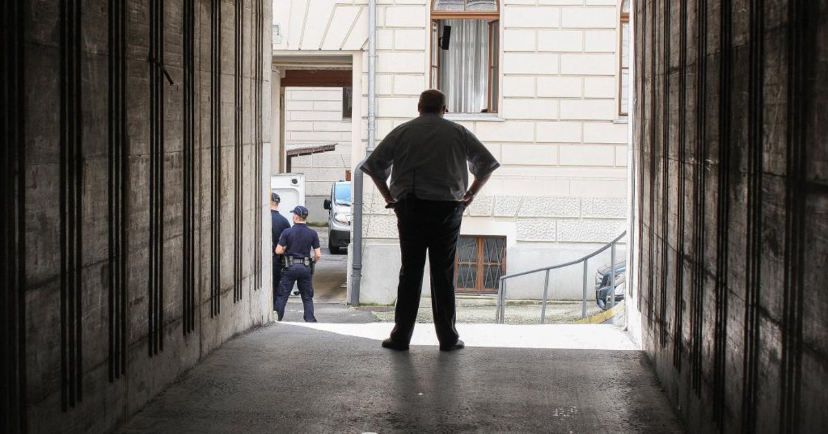 Po smrti manekenke in Supermodela Slovenije fotograf toži njenega očeta ...