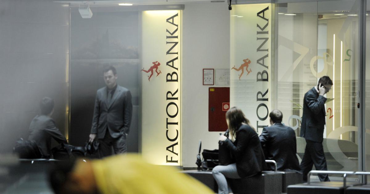 Factor banka zapira osebne račune - Žurnal24